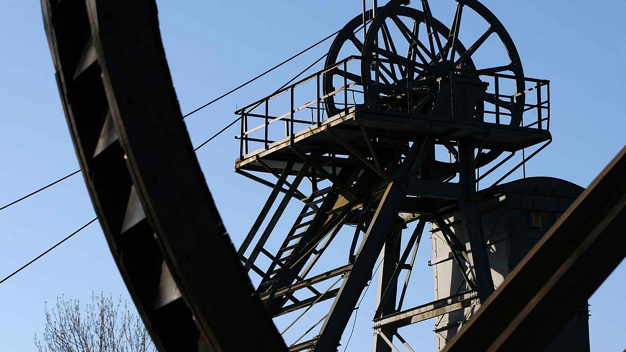 Dr.-Ing. Angela Binder